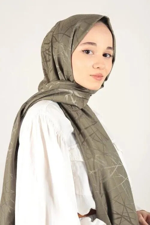 LINE PATTERN HIJAB