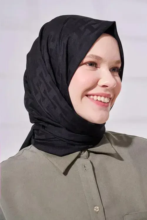 Silky Jacquard Lara Hijab Vectorial Pattern